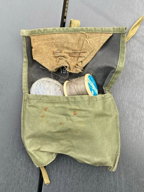 ORIGINAL 1955 DATED British Army Issue Housewife Sewing Kit Pouch ...