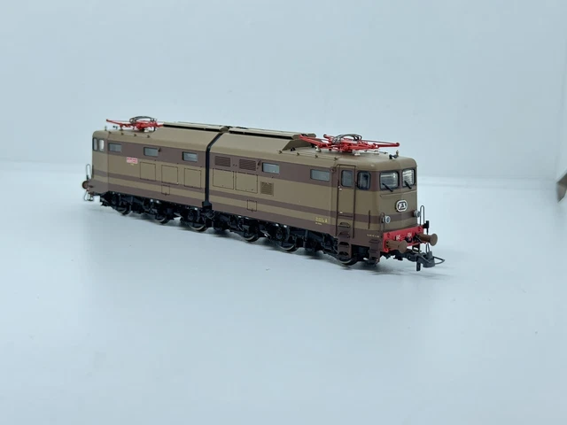 ROCO 62570 LOCOMOTIVA Elettrica E645 Castano Isabella FS scala H0 EUR ...