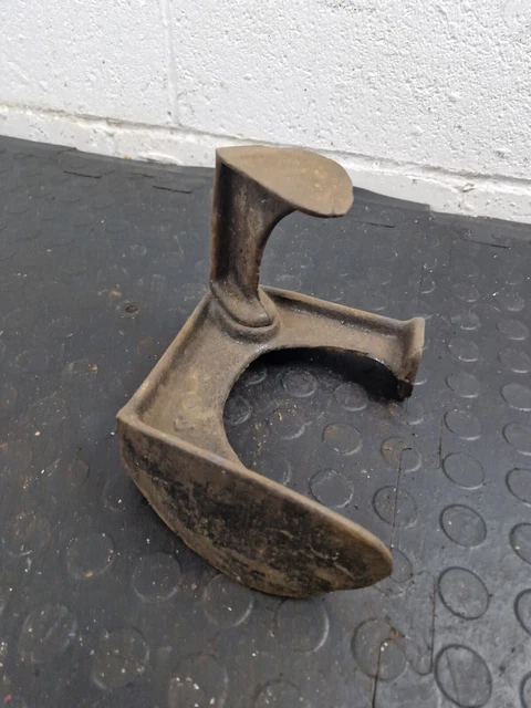 VINTAGE OLD CAST Iron Foot Cobblers Boot Makers Menders Shoe Last Prop ...