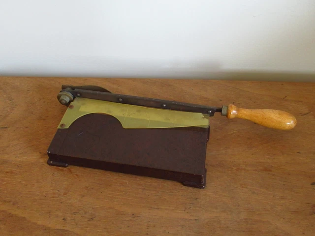 VINTAGE BAKELITE GUILLOTINE Paper Cutter Small Desk Top £25.00 ...