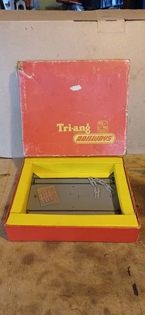 TRIANG R170 OO Gauge Double Track Level Crossing Untested Boxed Read ...