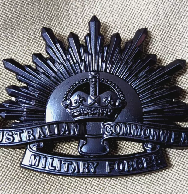 RISING SUN HAT badge for uniform Australian army 3rd type WW1 WW2 black ... RISING SUN HAT badge for uniform Australian army 3rd type WW1 WW2 black ...