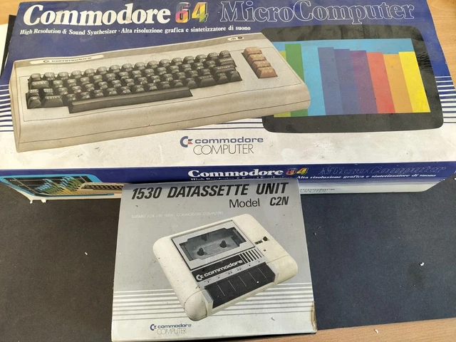 CONSOLE MICRO COMPUTER Commodore 64 in scatola con alimentatore e set ...