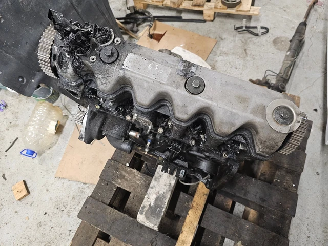 VW VOLKSWAGEN TRANSPORTER Caravelle T4 2.5Tdi 75Kw 2000 Acv Code Diesel ...