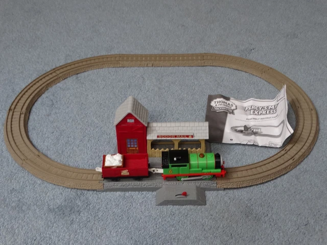 THOMAS & FRIENDS Trackmaster Motorized Railway Percy's Mail Express ...