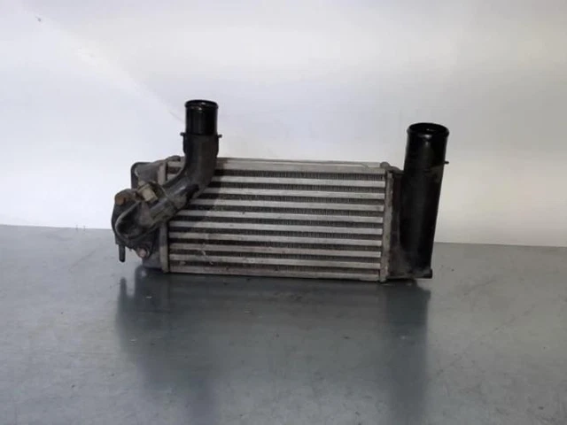 ECHANGEUR AIR (INTERCOOLER) TOYOTA AURIS 1 PHASE 1 EUR 30,00 - PicClick FR
