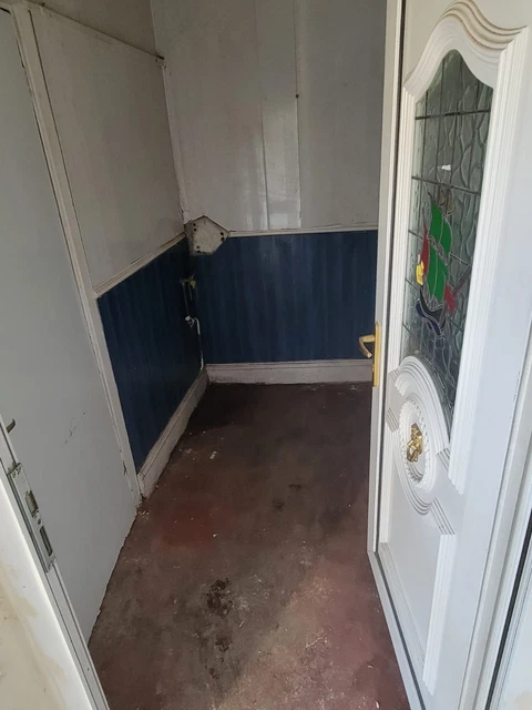 COMMERCIAL UNIT FOR SALE (1700 sq ft). (PONTLLANFRAITH) £76,000.00 ...