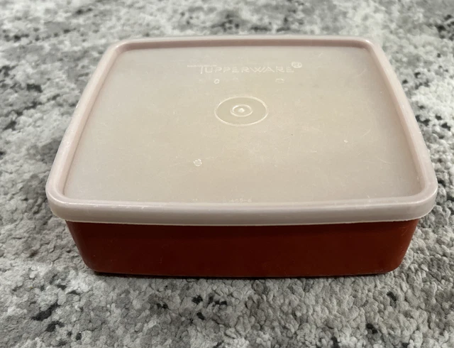 TUPPERWARE PAPRIKA LARGE Sandwich Snack Keeper #1458 With Lid $8.50 ...