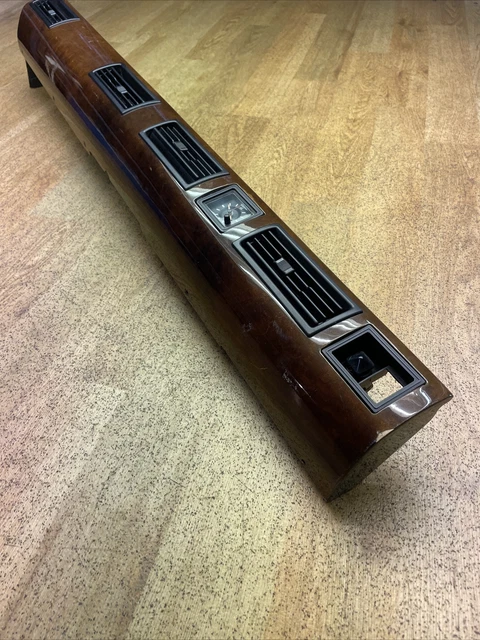 RANGE ROVER CLASSIC Wood Dashboard Front Panel With Vents, Clock £234. ...