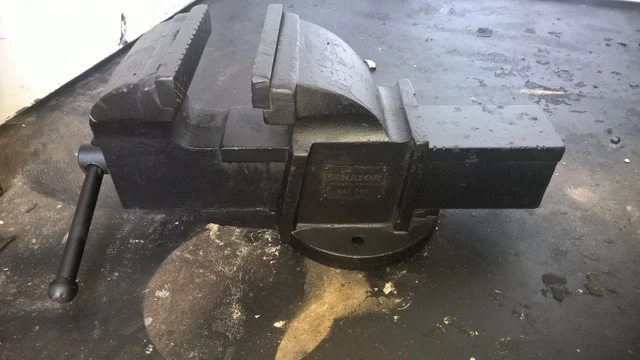 HEAVY DUTY ENGINEERS bench vice senator 445-106 £36.00 - PicClick UK