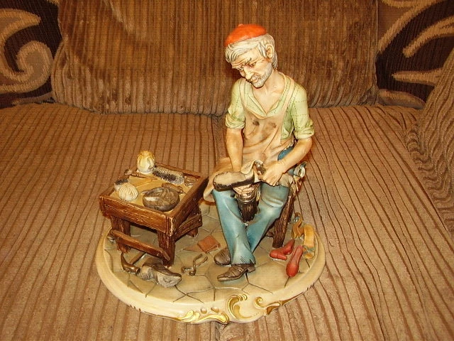 CAPODIMONTE COBBLER 1970S CAPO-DI-MONTE *COLLECTION ONLY* EUR 67,72 ...