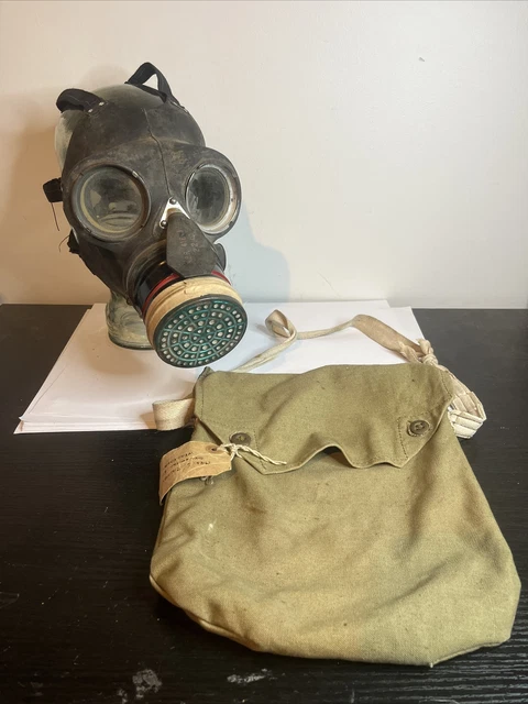 WW2 AUSTRALIAN GAS Mask Civil Defence With Original Bag $169.00 ...