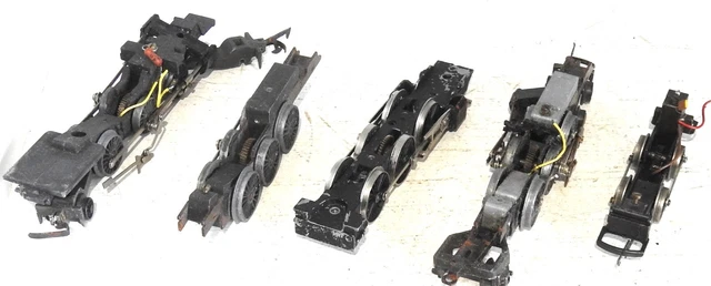 TRI-ANG & HORNBY Dublo Castle Class Steam Locomotive Chassis Oo Gauge ...