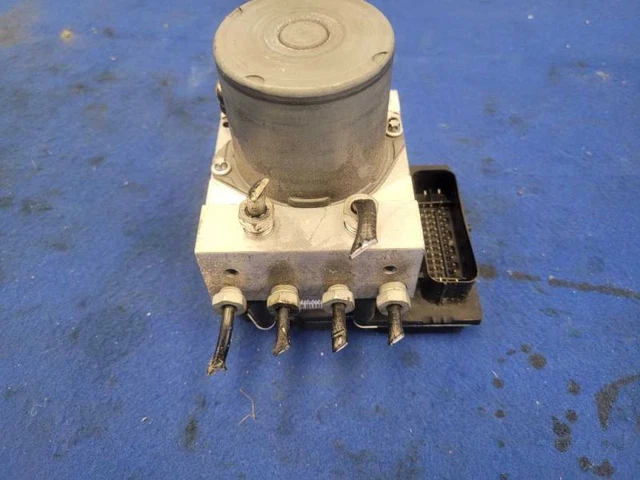 2012-2015 CHEVROLET CAMARO SS ABS Anti-Lock Brake Module Pump Front ...