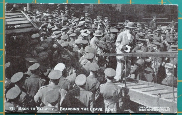 ALT POSTKARTE WW1 Rücken Sich Blighty Soldaten Boarding Der Verlassen ...