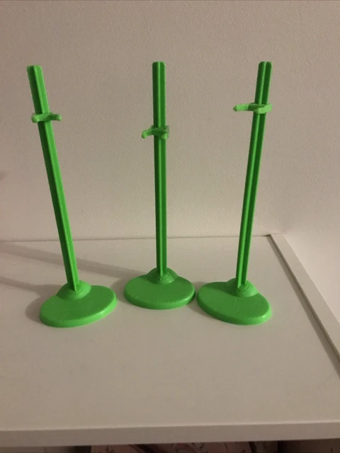 MONSTER HIGH DOLL Stands x 3 - Rollermaze - G1 Girl Clips - Green $25. ...