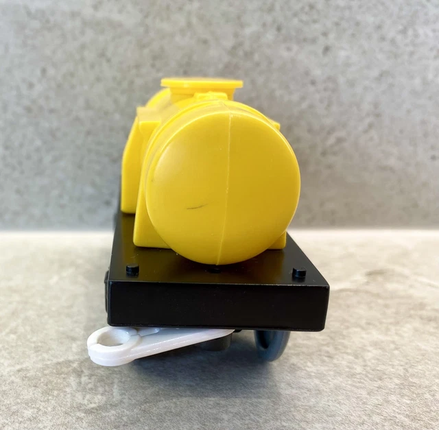 RARE! THOMAS THE Tank Engine & Friends Trackmaster Yellow Fuel Tank £11 ...
