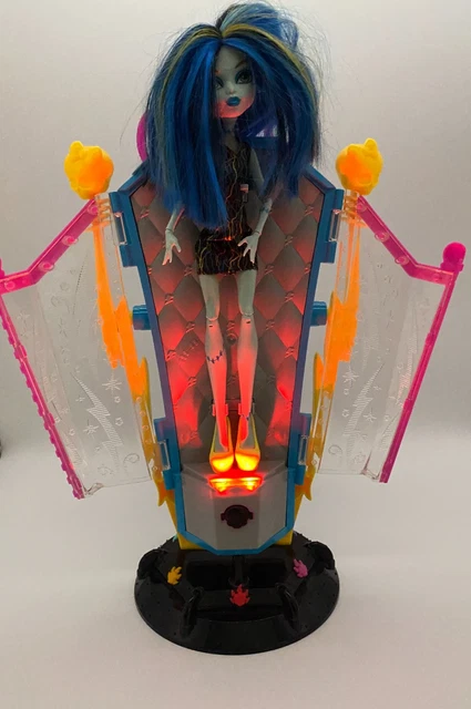 MONSTER HIGH DOLL Freaky Fusion Recharge Chamber & Frankie Stein Tested ...