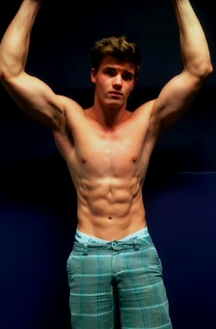 Shirtless Male Muscular Athletic Handsome Beefcake Jock Hunk Guy Photo