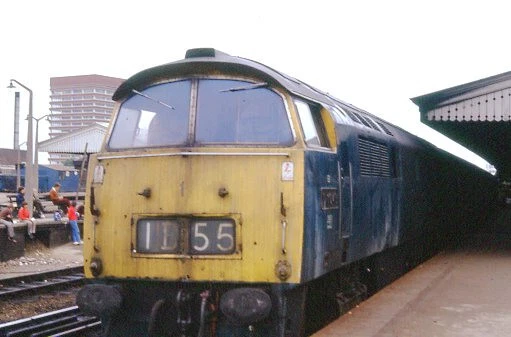 ORIGINAL COLOUR SLIDE of D1043 BR class 52 Western diesel hydraulic £4. ...