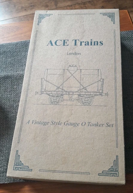 ACE TRAINS THREE Vintage Style 0 Gauge Tanker Set 4 Boxed £79.00 ...