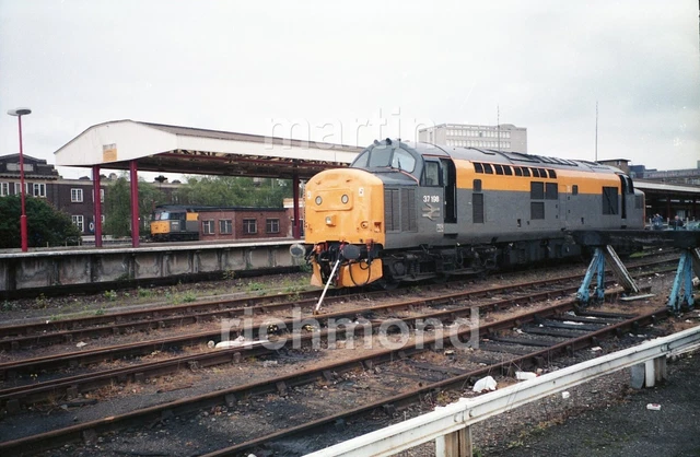 WOKING CLASS 33 33019 Class 37 37198 Class 47 47705 35mm Negatives x 3 ...