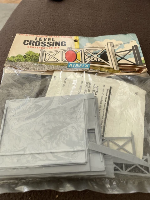 AIRFIX H0-00 SCALE Level Crossing Model Kit £5.99 - PicClick UK