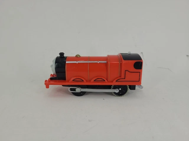 THOMAS & FRIENDS Trackmaster James Motorized 6-inch Locomotive $21.79 ...