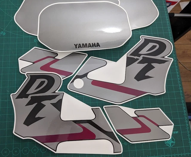 YAMAHA DT 125R DTR DT125R Graphics Kit (1998) For Black Model £59.99 ...