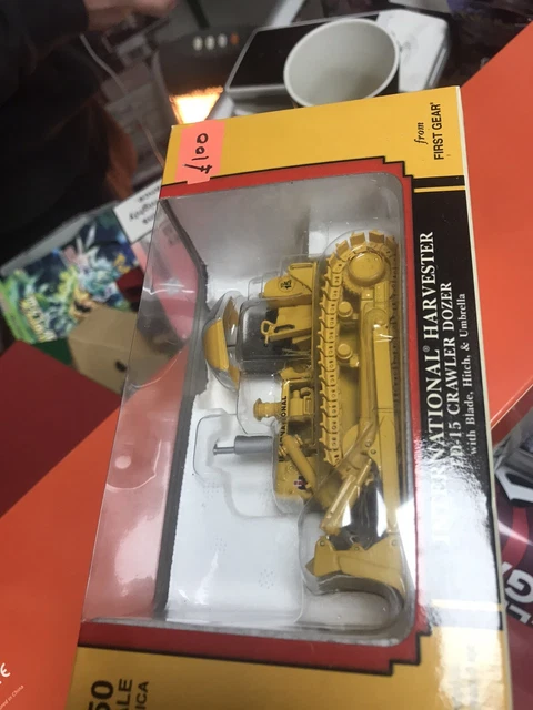 FIRST GEAR INTERNATIONAL Harvester TD-15 Crawler Dozer 1:50 Scale, VNM ...