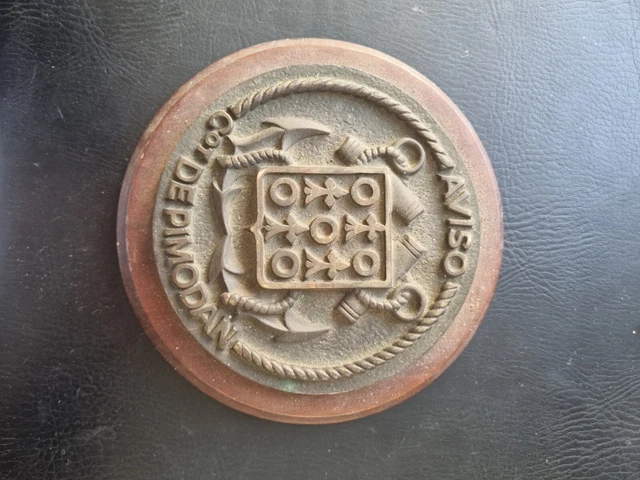 TAPE DE BOUCHE Commandant DE PIMODAN poids 1500 Gr. Diamètre total 20.5 ...