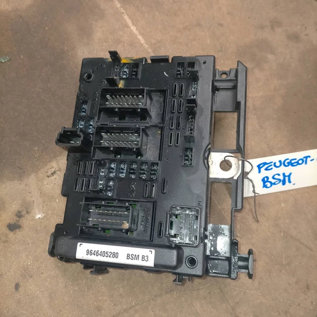 BOITIER PYROTECHNIQUE POUR RENAULT CLIO 4A SERIE Van 1.5 dCi 8V S&S Ber ...