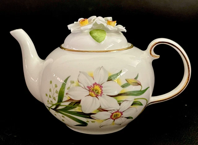ROYALE STRATFORD COUNTRY Cottage Teapot Collection Spring Narcissus ...
