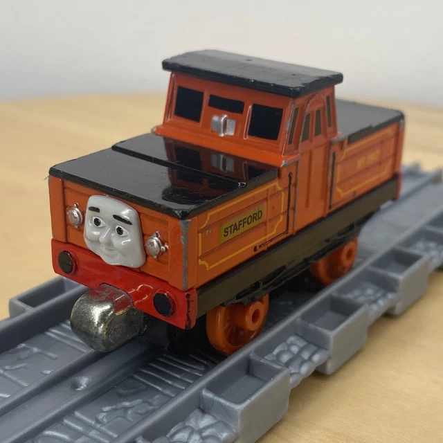 THOMAS THE TANK Engine Take and Play Engine STAFFORD 2012 Version £10. ...