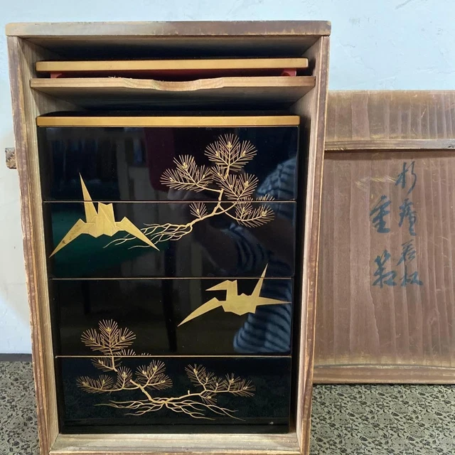 BOÎTE JUBAKO À quatre niveaux grue en pin Maki-e avec boîte en bois EUR ...