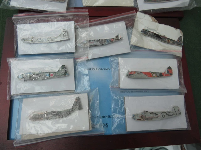ATLAS EDITIONS AEROPLANE Pin Badges And Display Boards £29.99 - PicClick UK