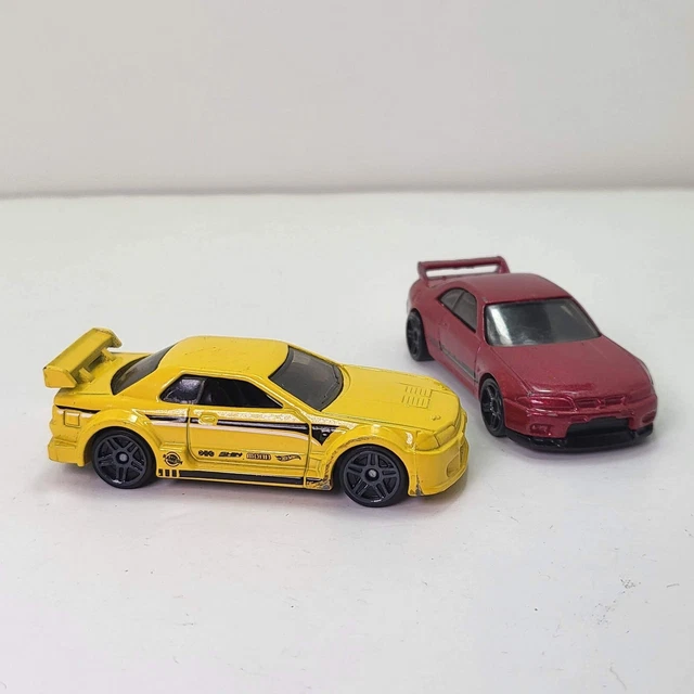 2 HOT WHEELS NISSAN SKYLINE GT-R R32 + R33 jaune échelle 1:64 rouge jaune EUR 14,25 - PicClick FR