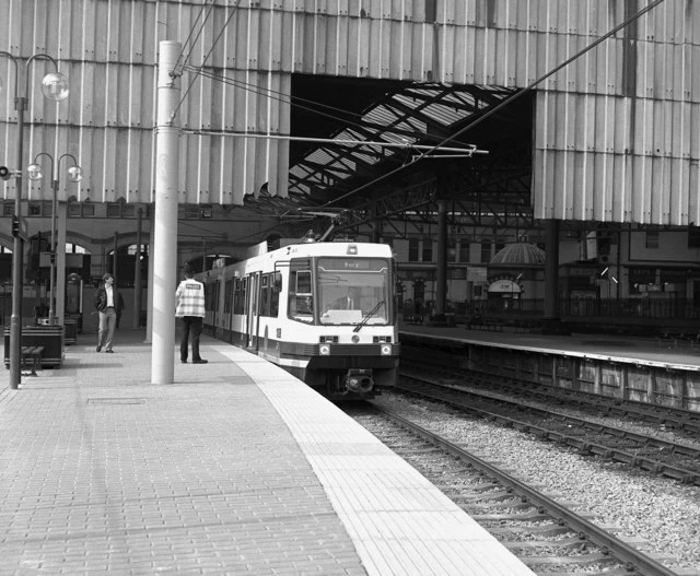 RAILWAY PHOTO - Victoria station Manchester c1992 £2.00 - PicClick UK