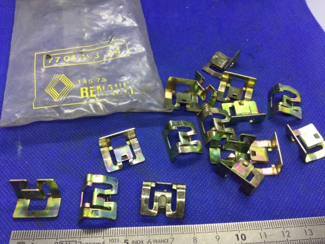 LOT DE 16 agrafes d’origine Renault réf 7701493024 EUR 12,00 - PicClick FR