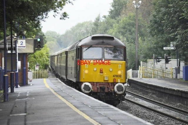 PHOTO CLASS 47 Loco No 47832 Midgham 30Th August 2012 £1.75 - PicClick UK