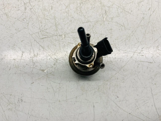 MERCEDES-BENZ GLE ADBLUE Injector 2018 350D W166 4-Matic Amg-Line ...