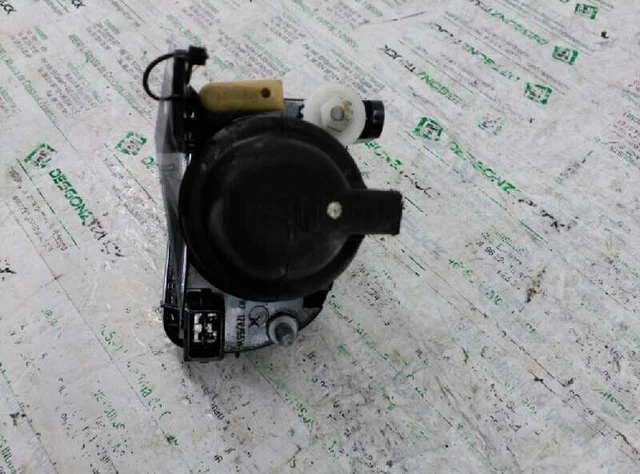 8122005050 FARO ANTINIEBLA Izquierdo Para Toyota Avensis Berlina T 22 2 ...