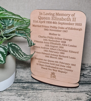 QUEEN ELIZABETH II Memorial Plaque In Memory Her Majesty 1926-2022 Life ...