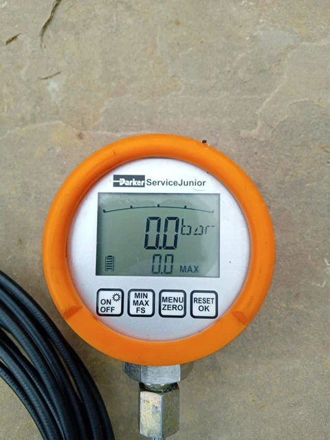 PARKER SENSOCONTROL SERVICE Junior hydraulic test gauge & 2 x 7.5m ...