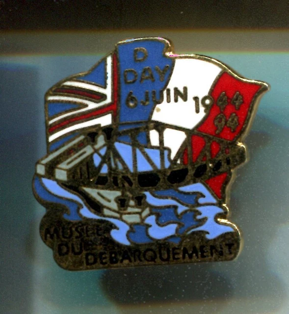 RARE PINS PIN'S .. Armee Army Debarquement D-Day 1944 Pont Bridge Musee ...