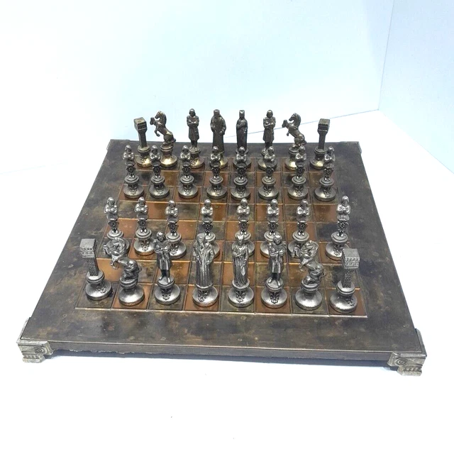 VINTAGE ITALIAN BREVETTATO Metal Chess Pieces Complete Set with board £ ...