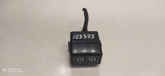 MR301971 CAJA RELES / Fusibles pour MITSUBISHI MONTERO (V60/V70) 2000 ...