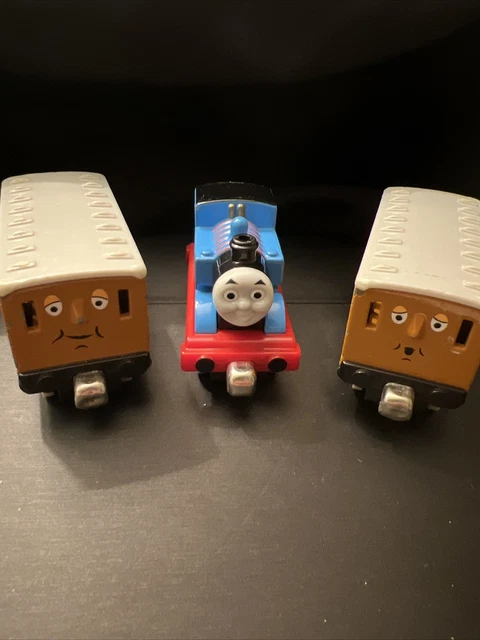 THOMAS & FRIENDS THOMAS ANNIE AND CLARABEL TRIO Take Along Die Cast ...