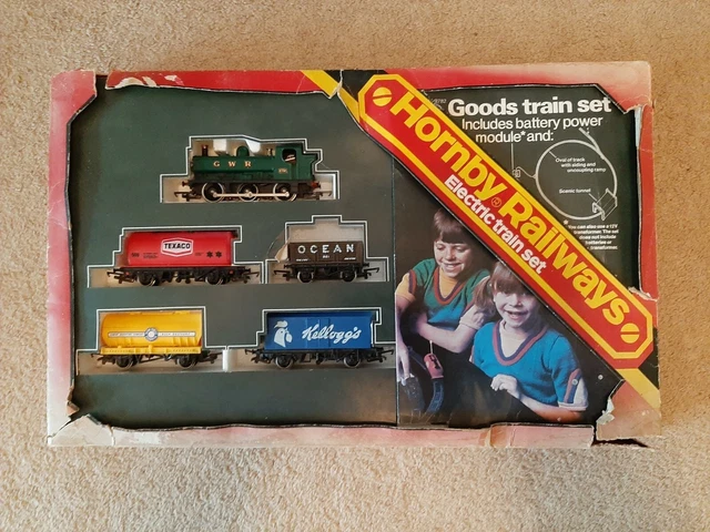 HORNBY GOODS TRAIN Set R782 Railway Starter Set with Power Supply £34. ...