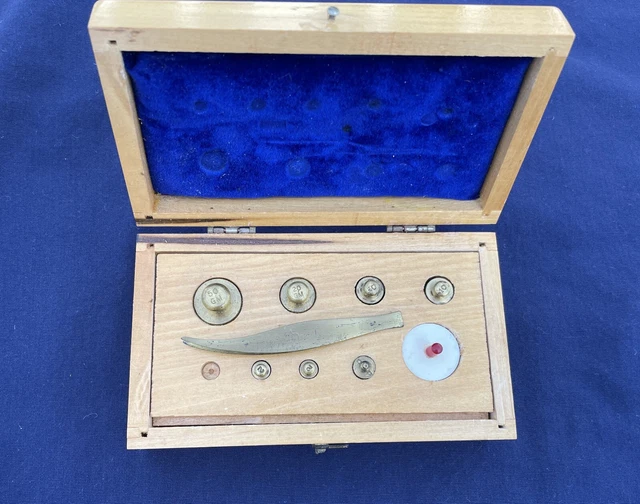 VINTAGE SCALE WEIGHT Set Apothecary Laboratory Balance Wooden Box ...